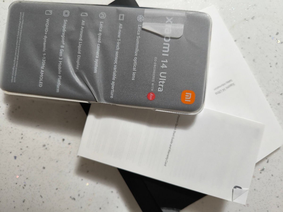 Vând telefon Xiaomi 14 Ultra nou