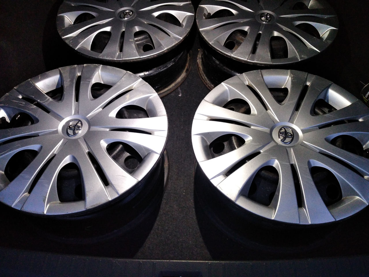 Vind R16 pentru Toyota Corola