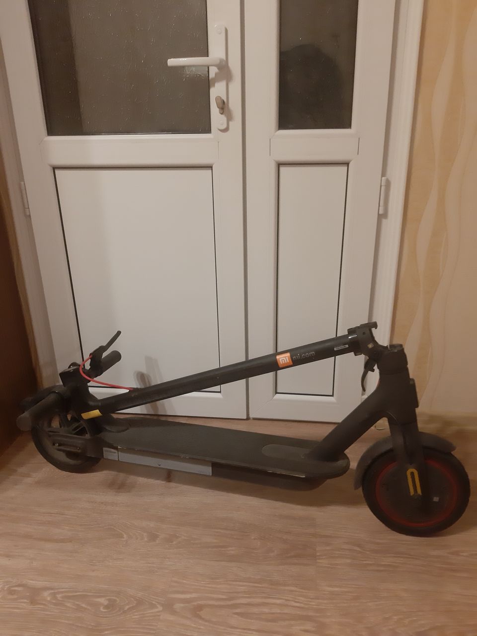 Продам самокат Xiaomi Mi Pro 2