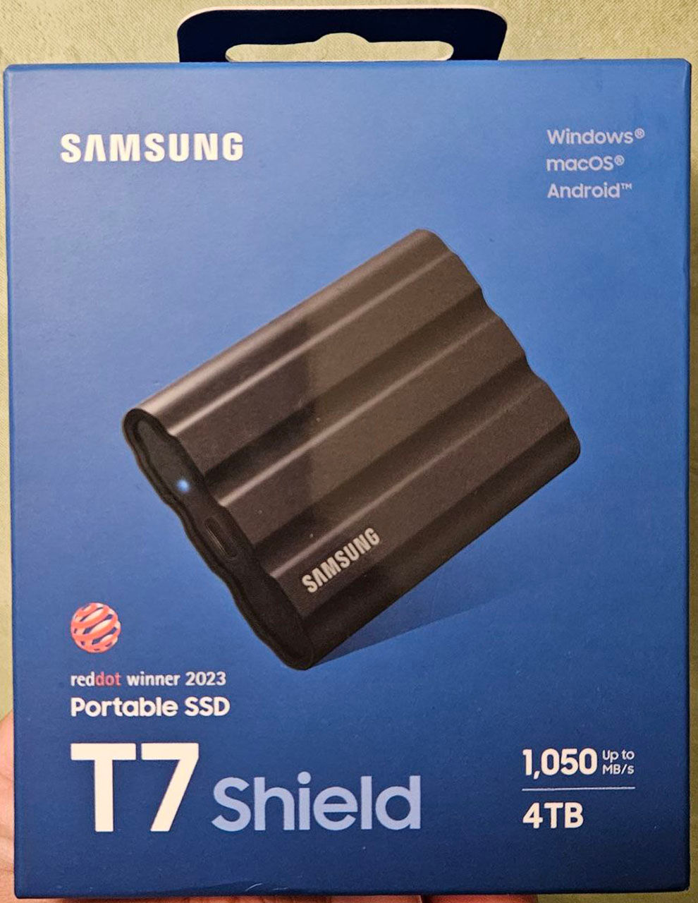 Внешний скоростной SSD Samsung T7 Shield на 4Тб