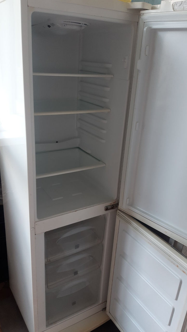 Frigider samsung Lucreaza nui mare