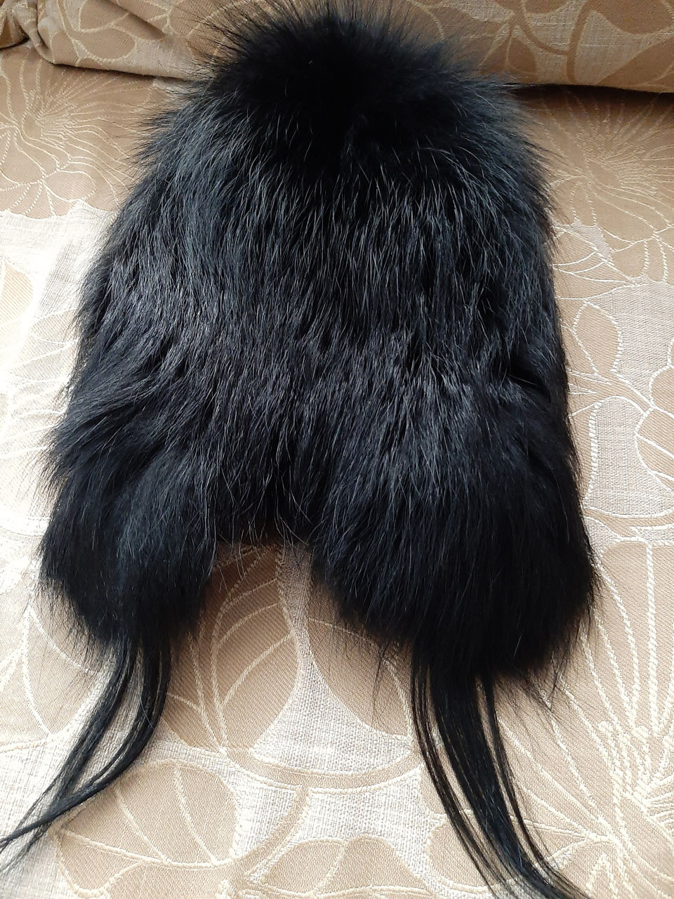 Caciula cu păr natural