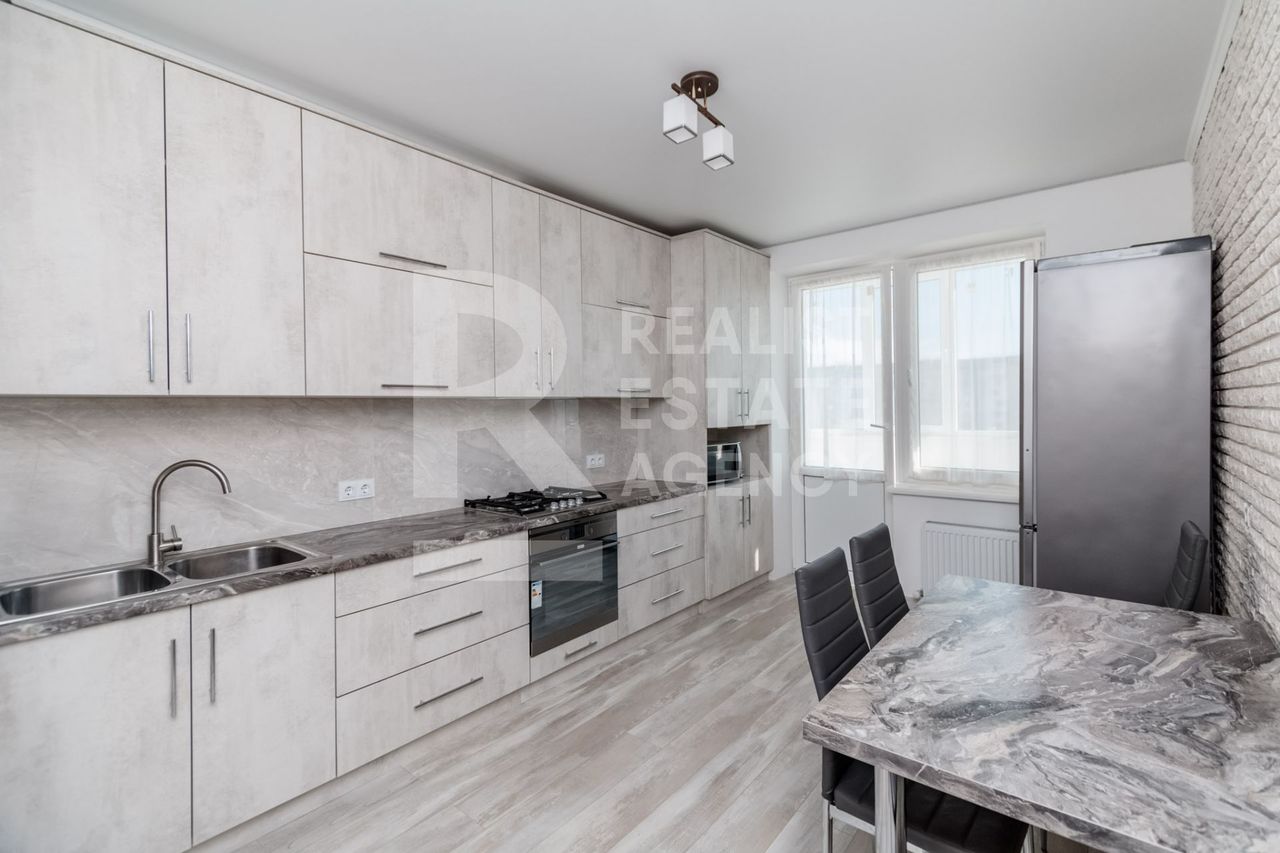 Chirie, Apartament, 2 odăi, Buiucani, str. Alba-Iulia