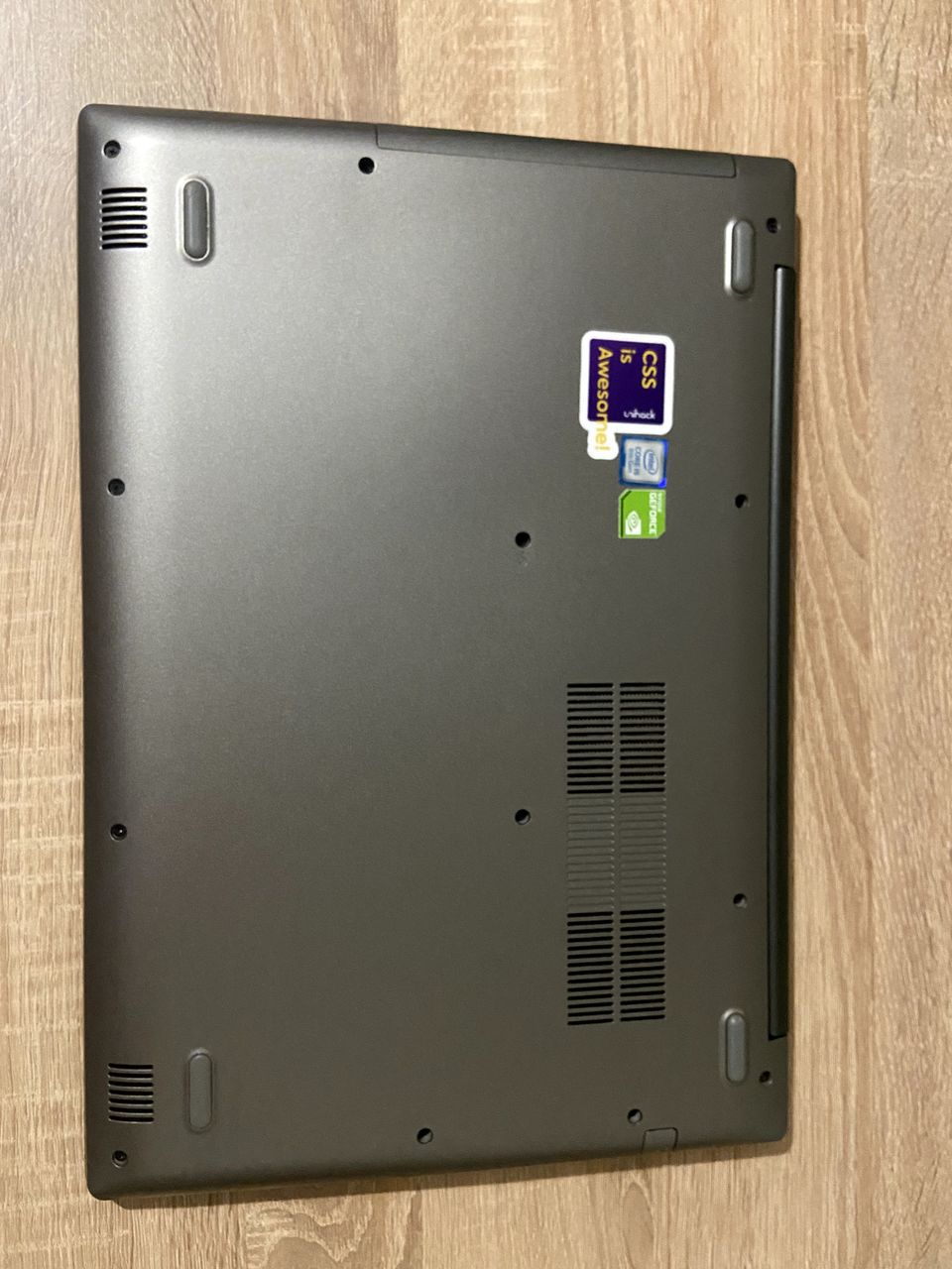 Lenovo IdeaPad 520-15IKB, Intel(R) Core(TM) i5-8250U CPU @1.60-3.40 GHz ...