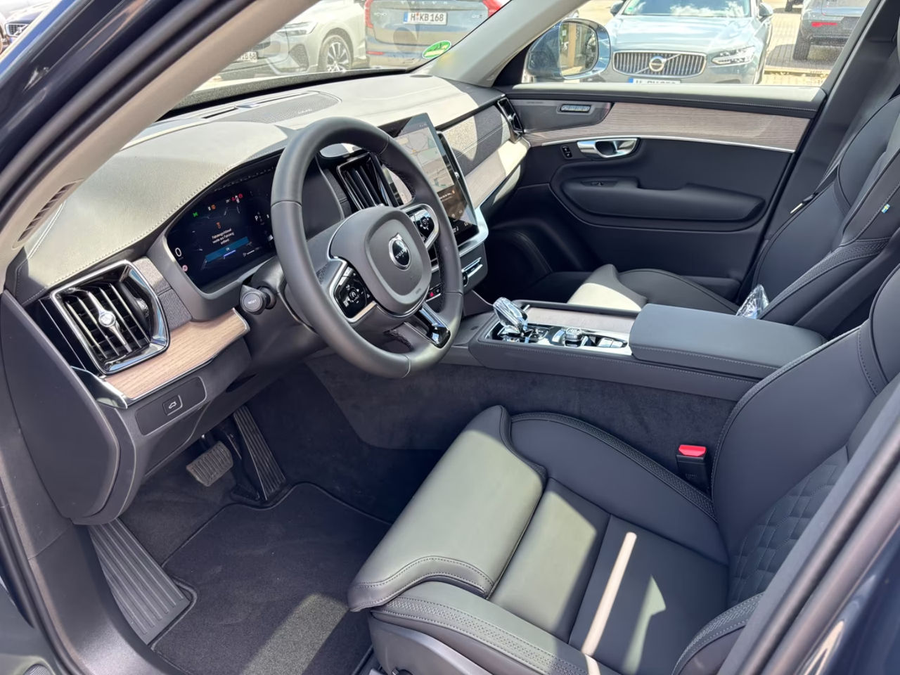 Volvo XC90 an. 2025 cu rulaj 6000 km, Diesel, 56299