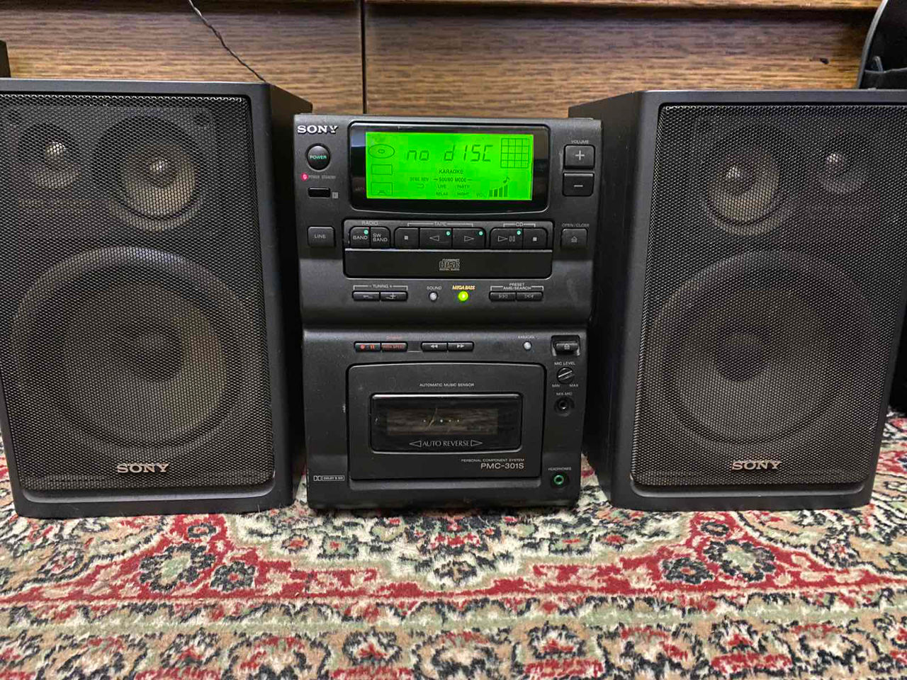 Музыкальный центр SONY PMC 301S - 990lei Все работает, кроме CD. Звучит ...