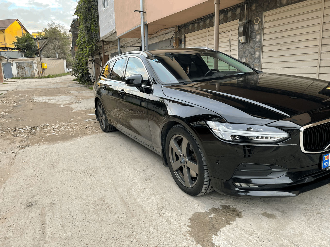Volvo V90