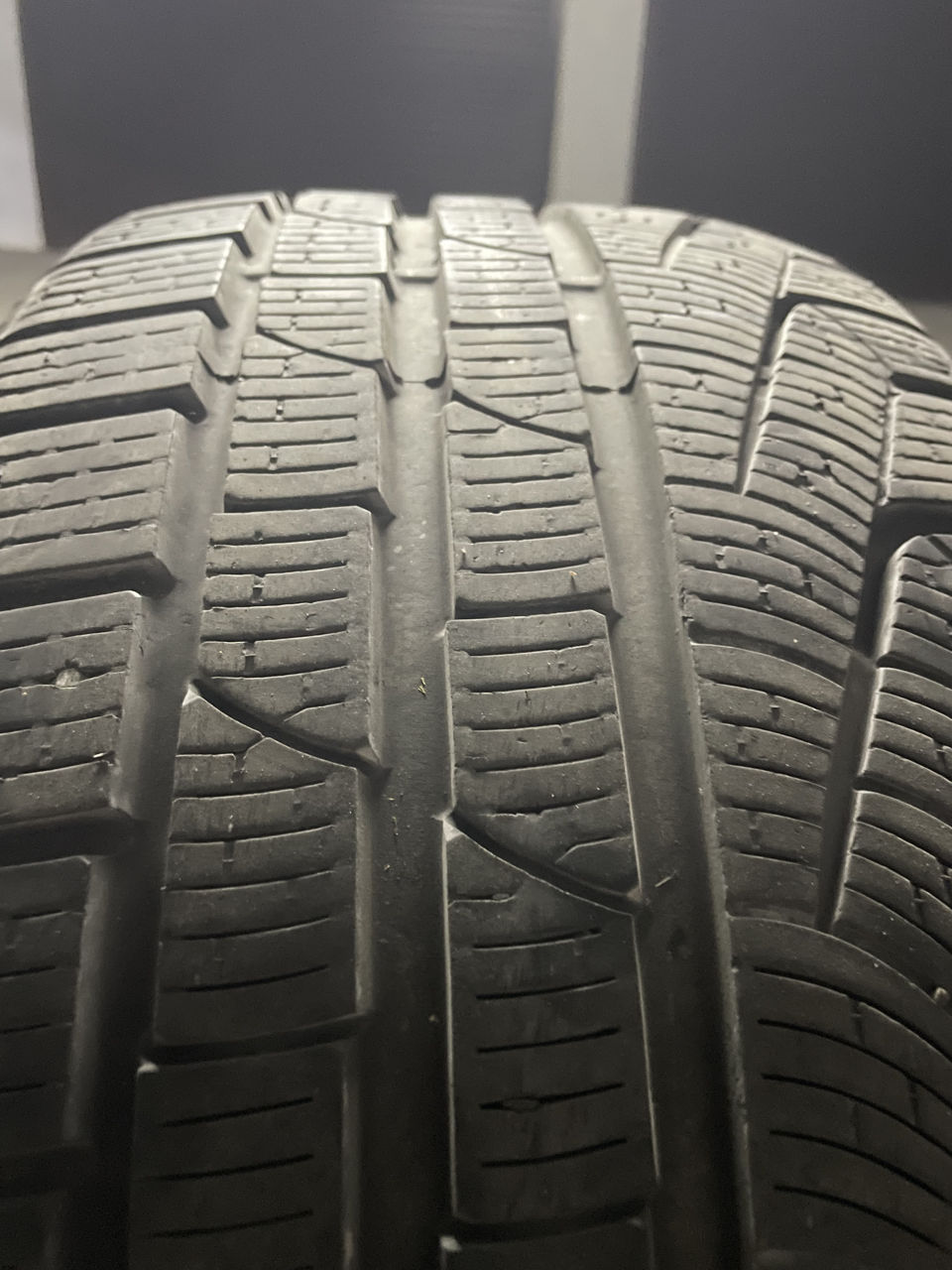 245 40 R18 Pirelli, 4 buc. Urgent, 4100