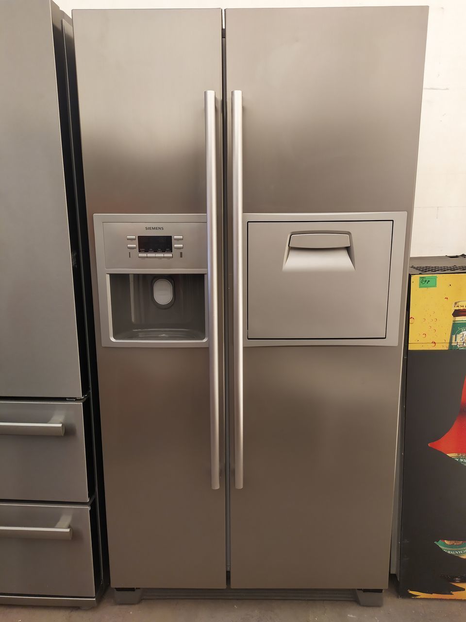 Холодильник Siemens side by side с подачей воды и льда, в идеальном ...
