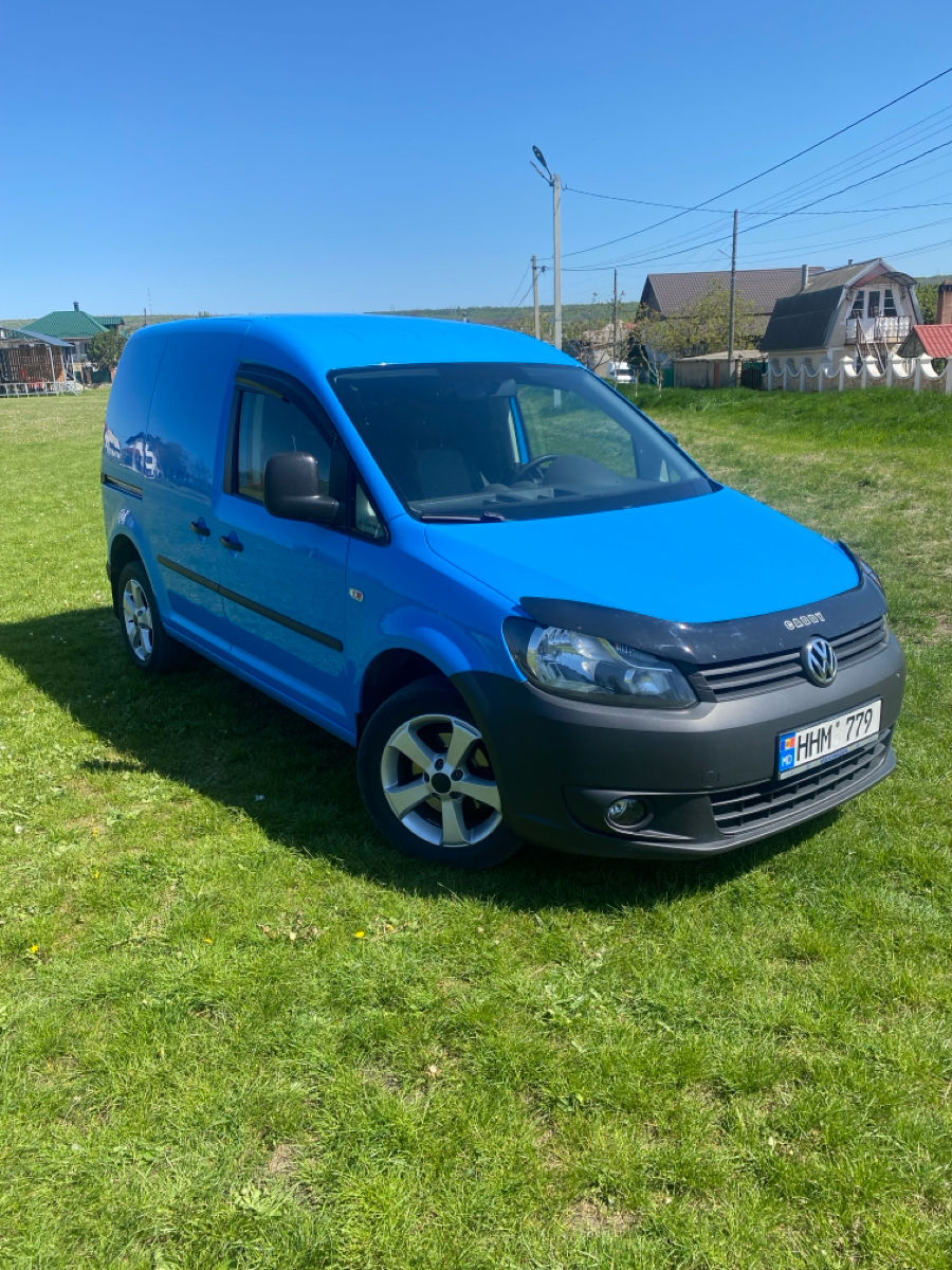 Volkswagen Caddy an. 2013 cu rulaj 242000 km, Diesel, 5800