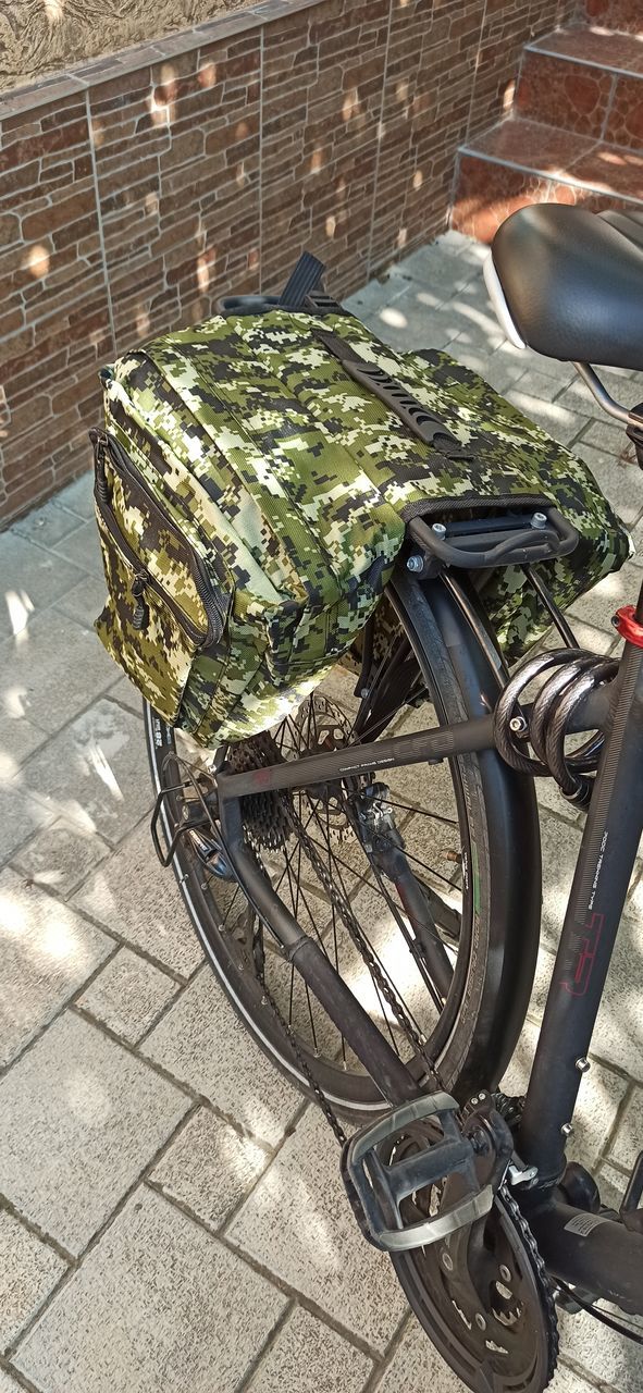 Продам Сумку велосипедную на багажник.