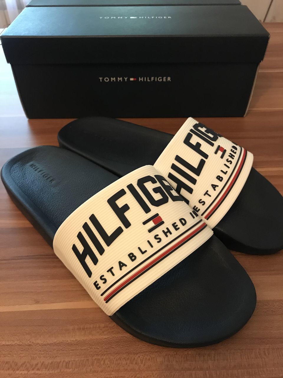 Slapi Tommy Hilfiger Original m.44-45