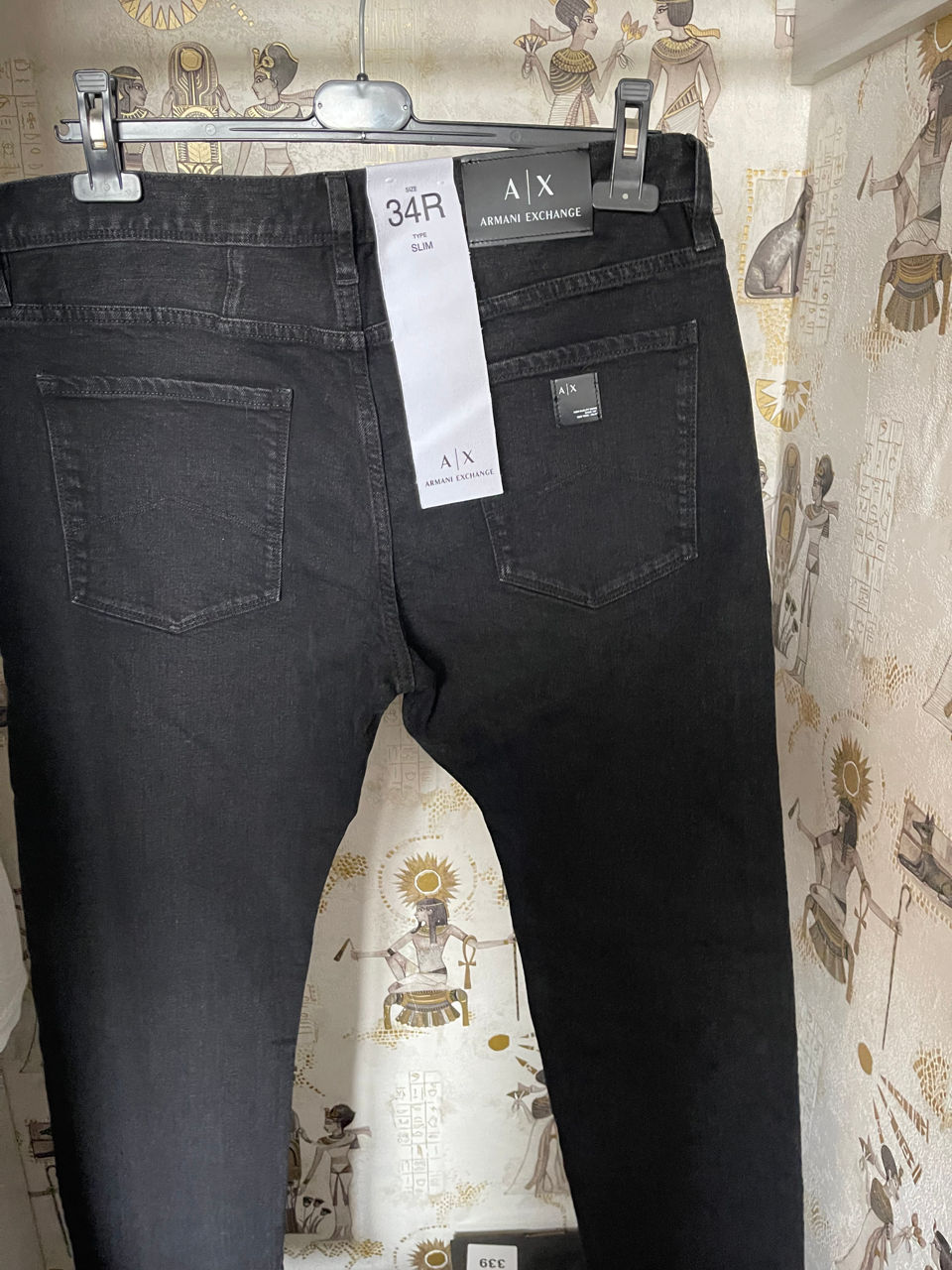 Новые джинсы Armani 33R-34R оригинал