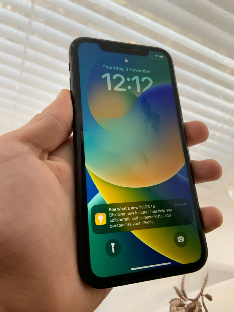 iPhone XR
