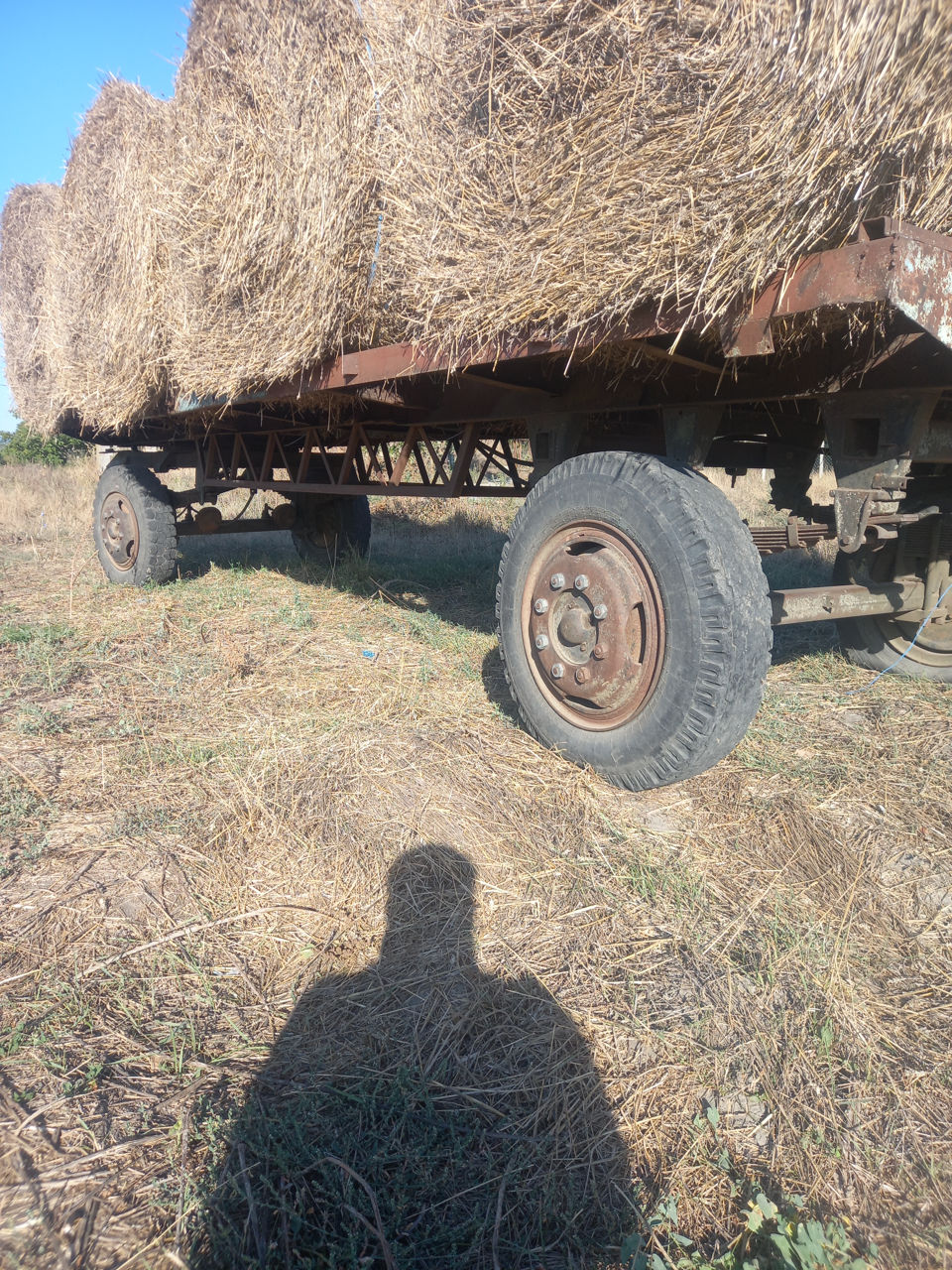 Se vinde remorca lungimea 7.5m