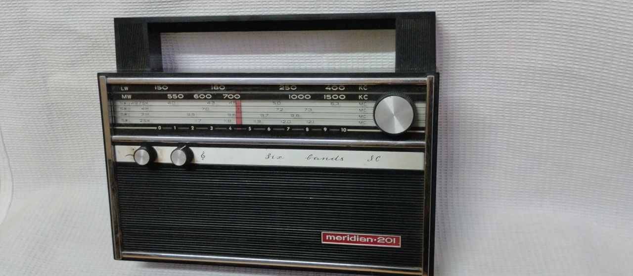 Радиоприемник "meridian 201"