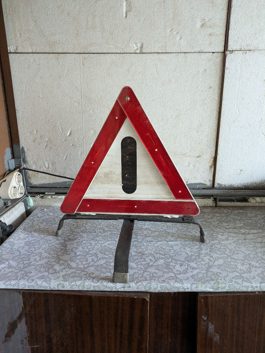 Triunghiul reflectorizant de trafic, din Germania