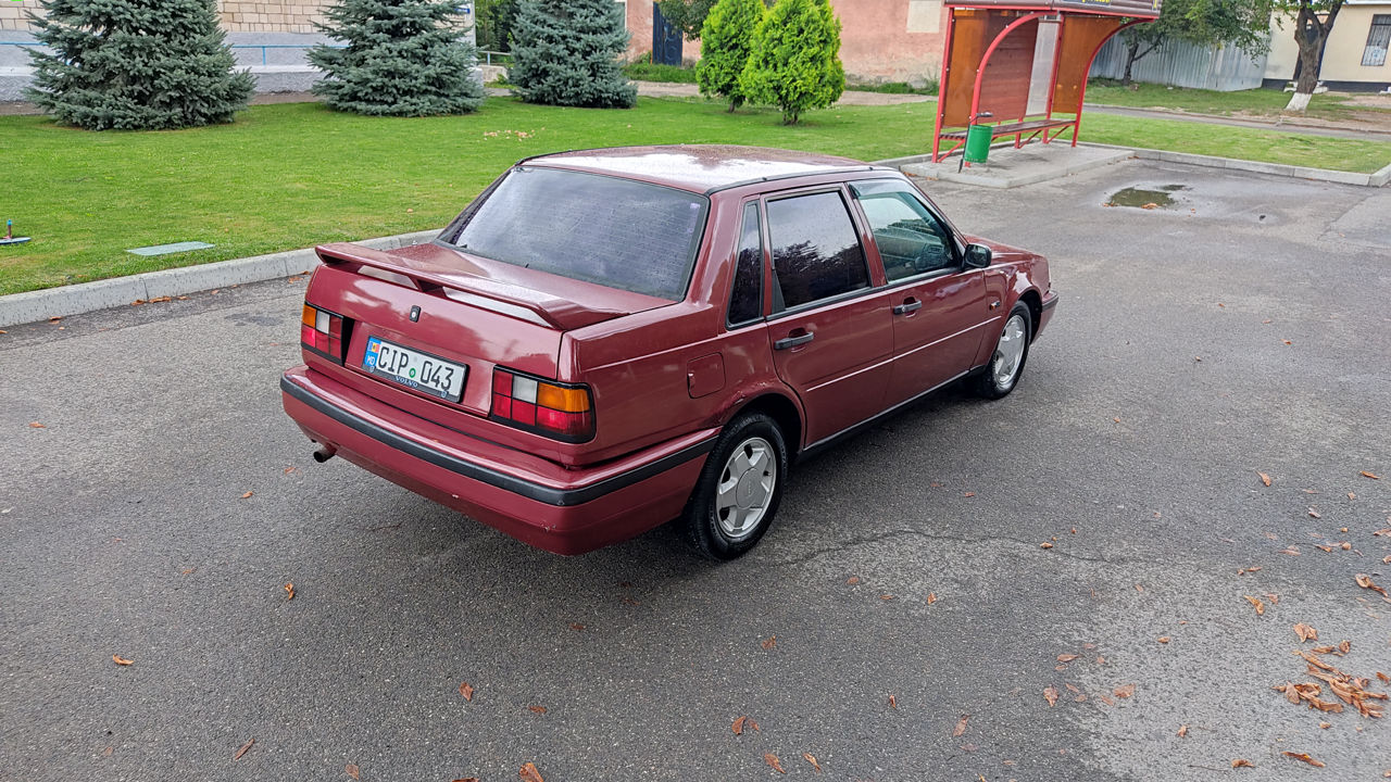 Volvo 400 Series