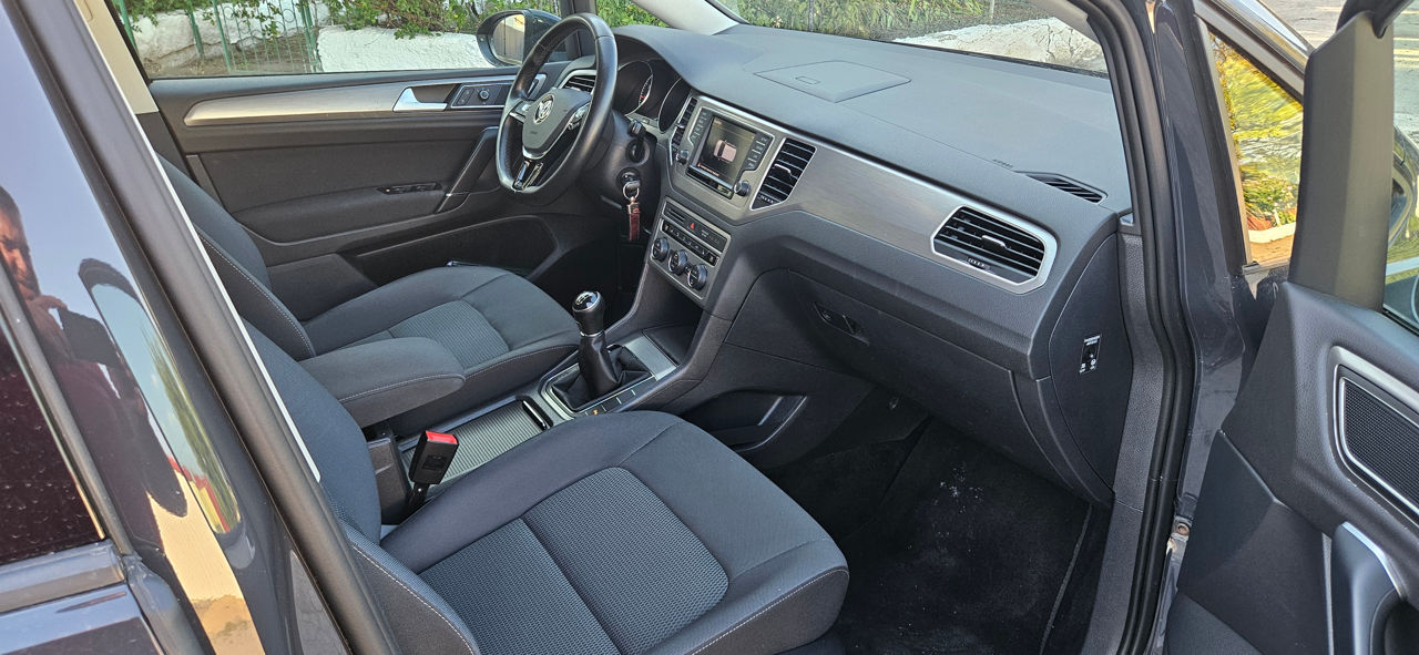 Volkswagen Golf Sportsvan an. 2016 cu rulaj 169000 km, Benzină, 9800