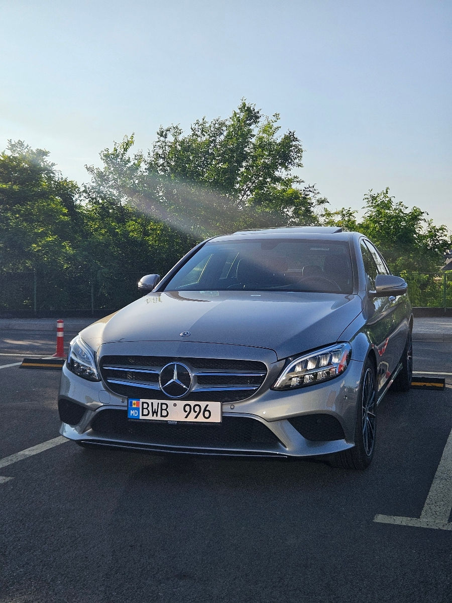 Mercedes C-Class an. 2019 cu rulaj 60000 km, Benzină, 24999