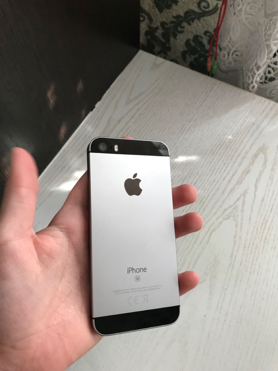 iPhone SE 128gb