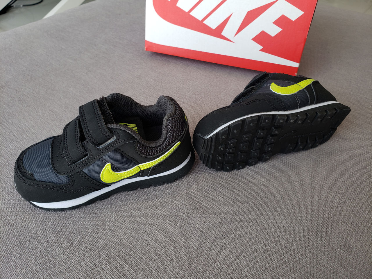 Adidași nike originali noi (new)