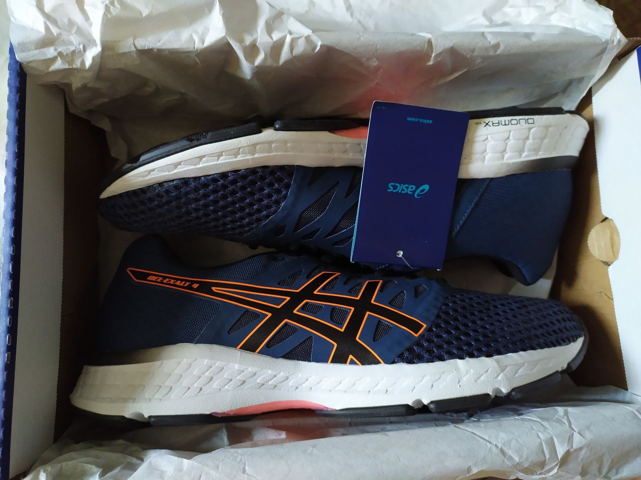 Asics новые кроссовки оригинал