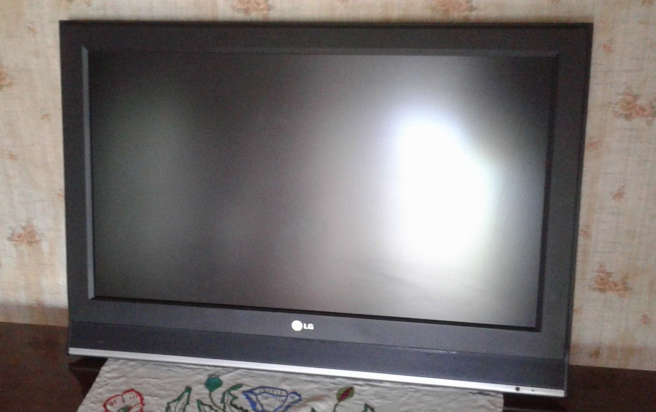 LG32"