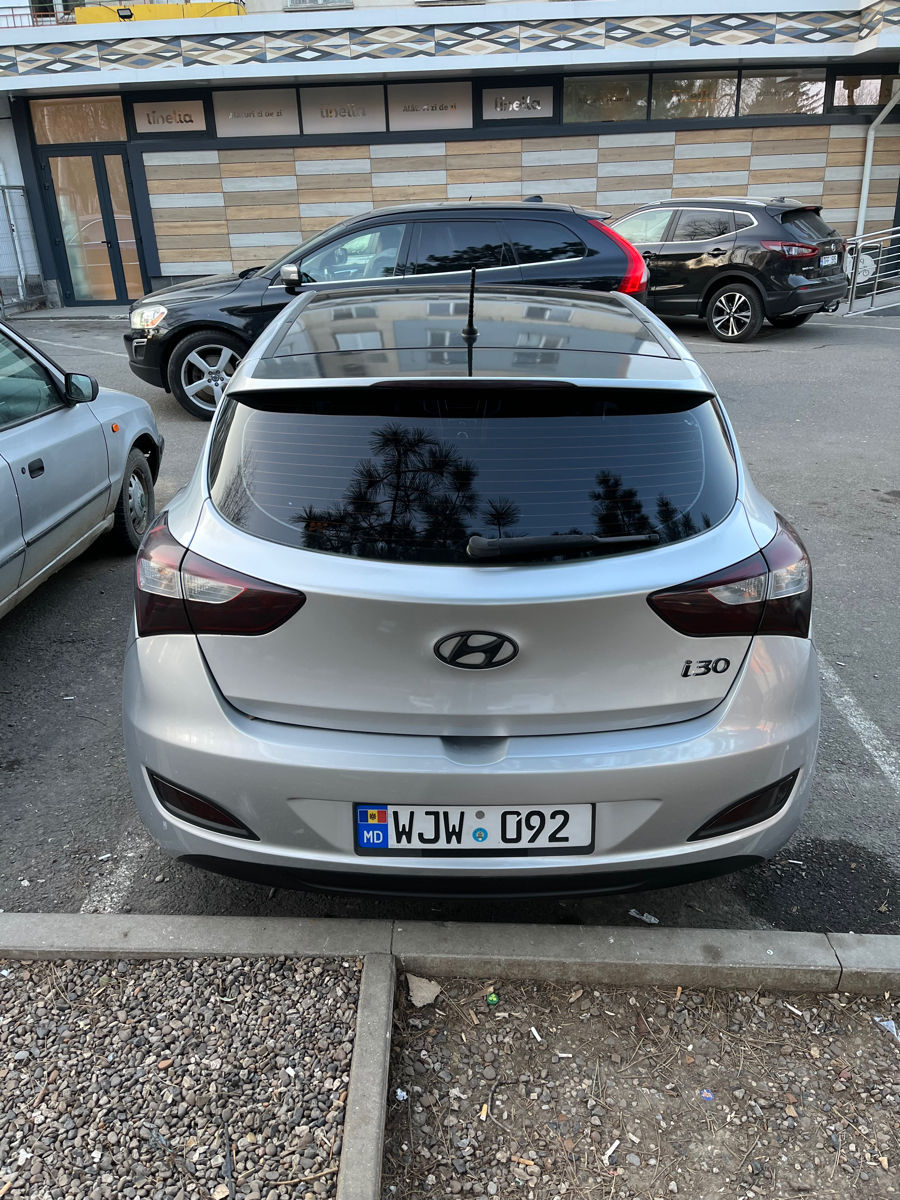 Hyundai i30 an. 2013 cu rulaj 72000 km, Benzină, 7250