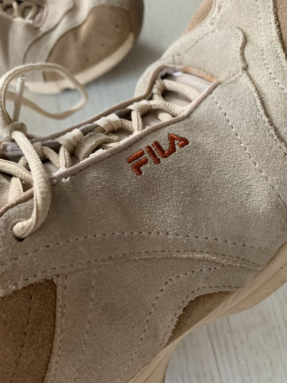 Converse Fila 44-45 piele