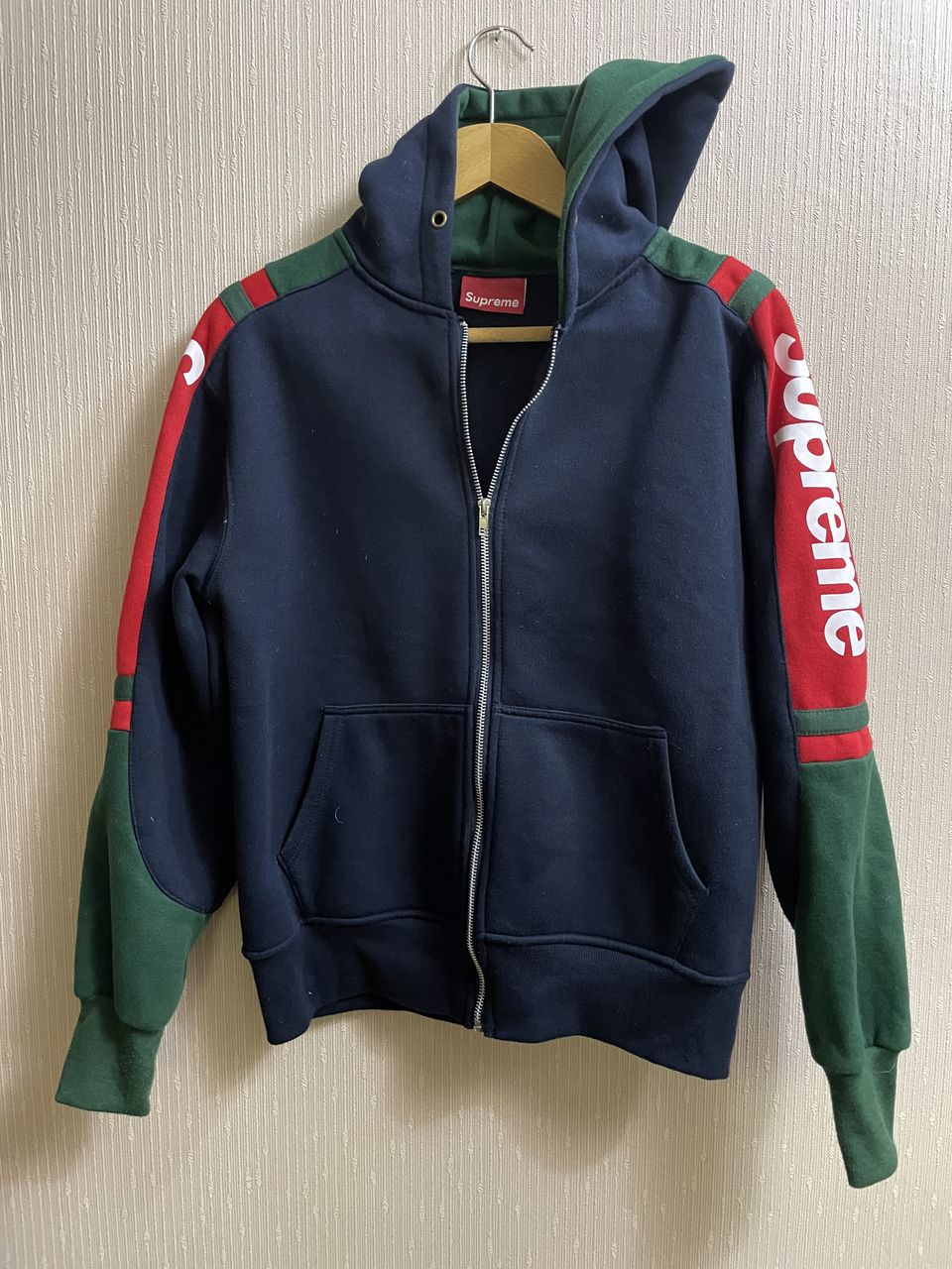 Haine originale Adidas, FILA, Suprem, Nike, Zara