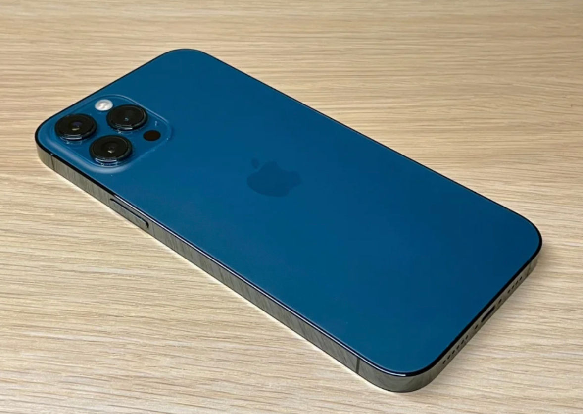 iPhone 12 Pro MAX Pacific blue