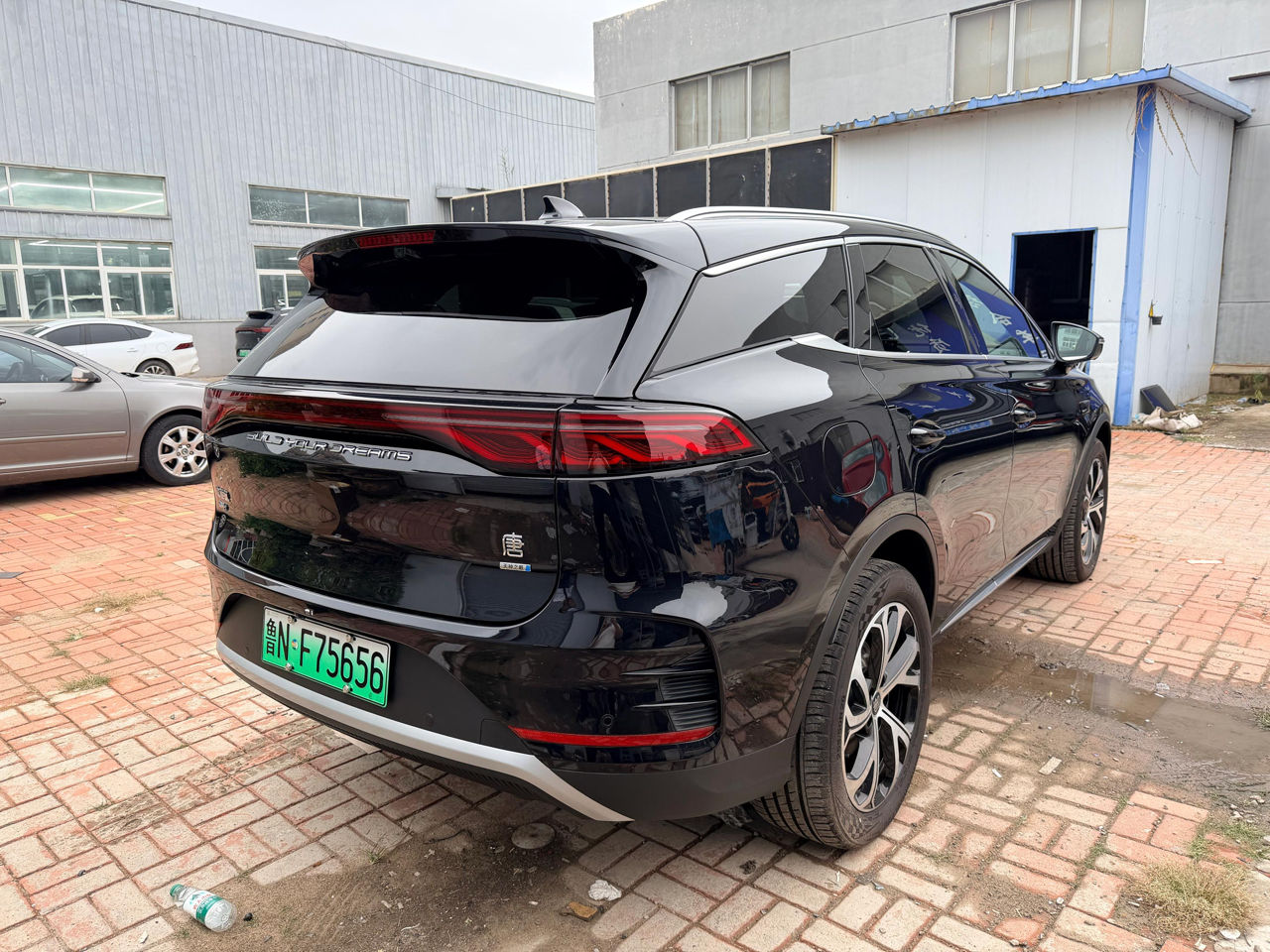 Byd Tang an. 2025 cu rulaj 1 km, Plug-in Hybrid (benzină), 27800