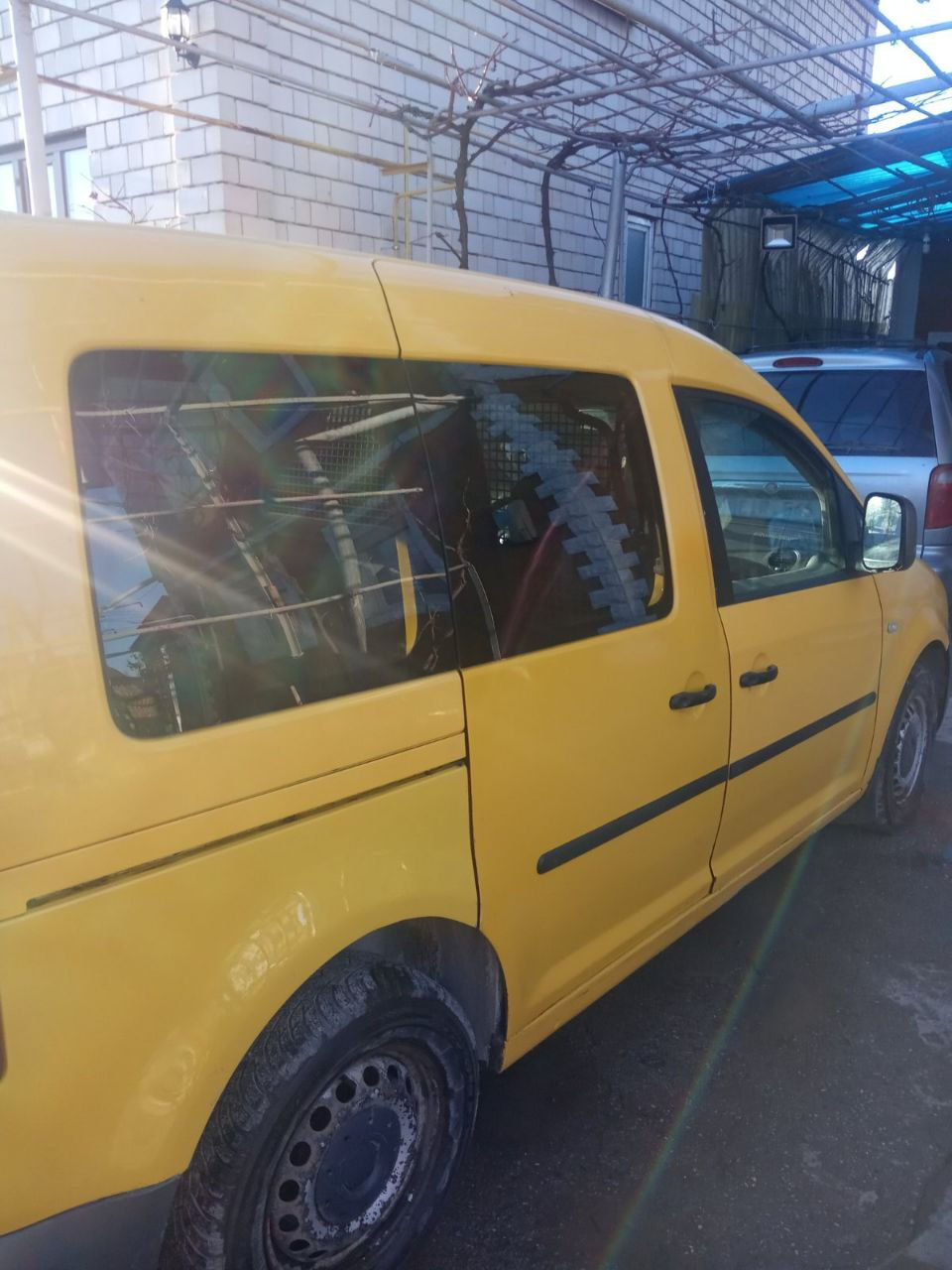 Volkswagen Caddy an. 2006 cu rulaj 256000 km, Diesel, 4500