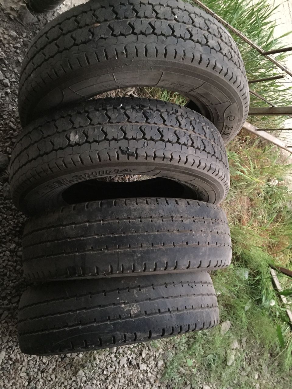 195/70 R15C