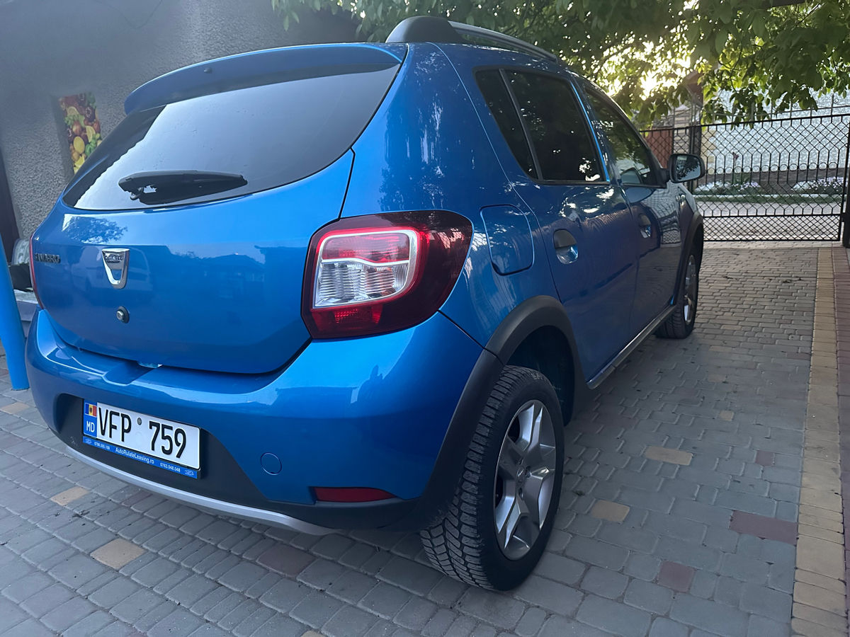 Dacia Sandero Stepway 2016 г. с пробегом 238157 км, Дизель, 6500