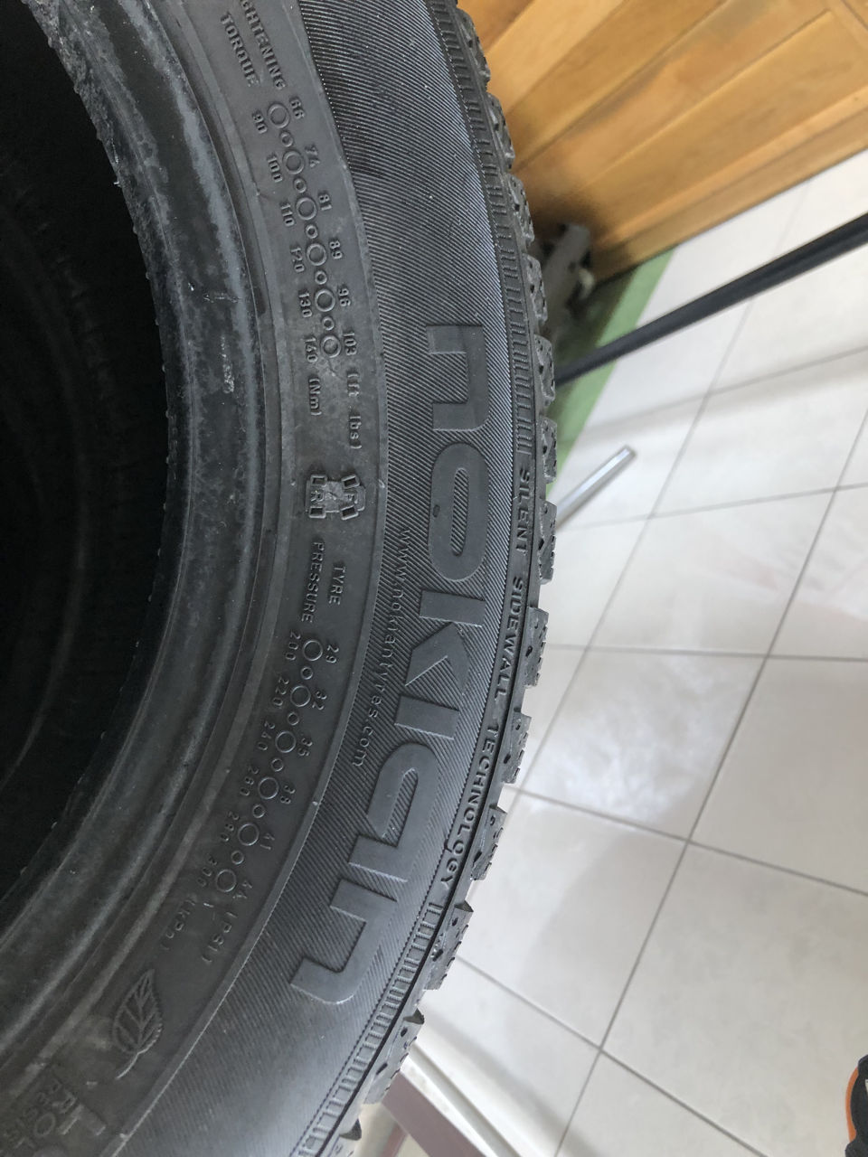 175/65/14 Nokian