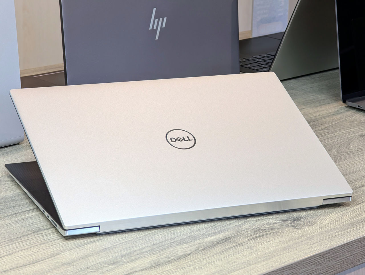 Dell Precision 5760 | Intel i7 11850H | Nvidia RTX A2000 | 32GB | 512GB ...