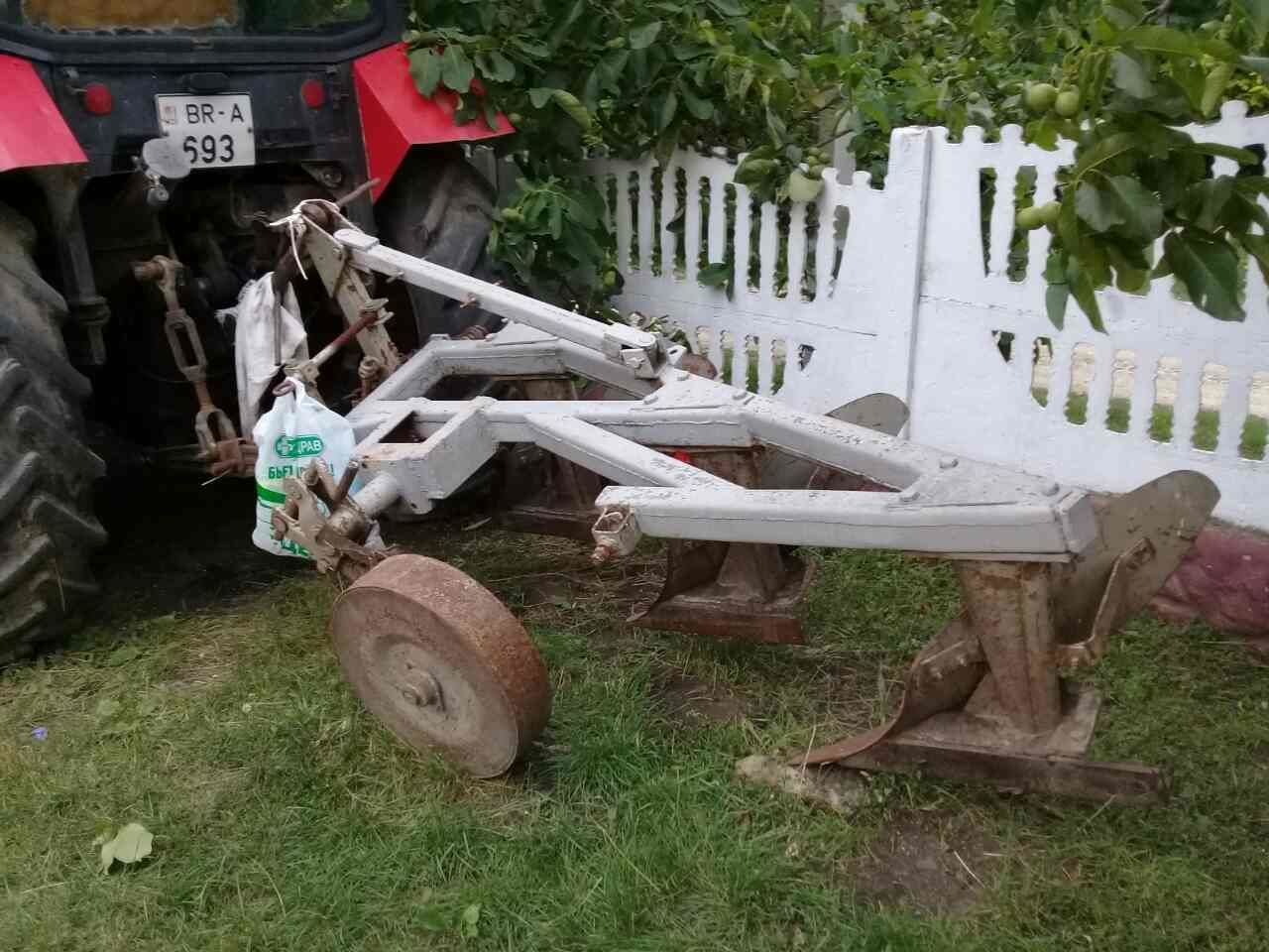 Plug polonez Bomet 3-30 pentru Iumz-6 si MTZ-80