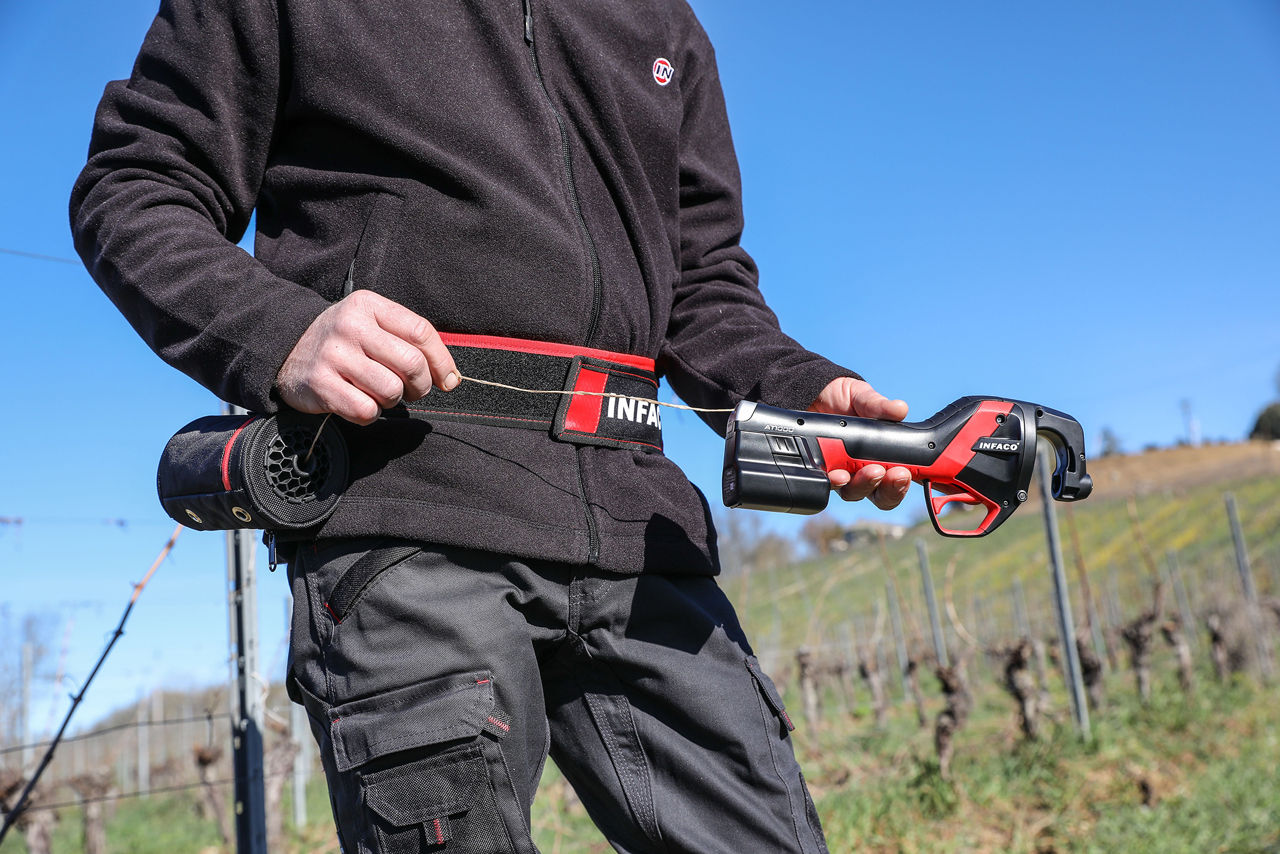 AT1000 - instrument electric profesional de legare