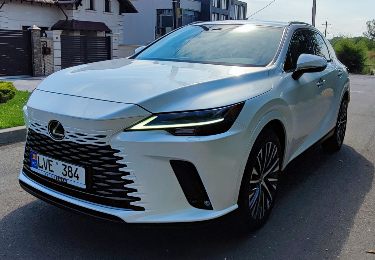 Lexus RX Series an. 2023 cu rulaj 24000 km, Hybrid, 56999