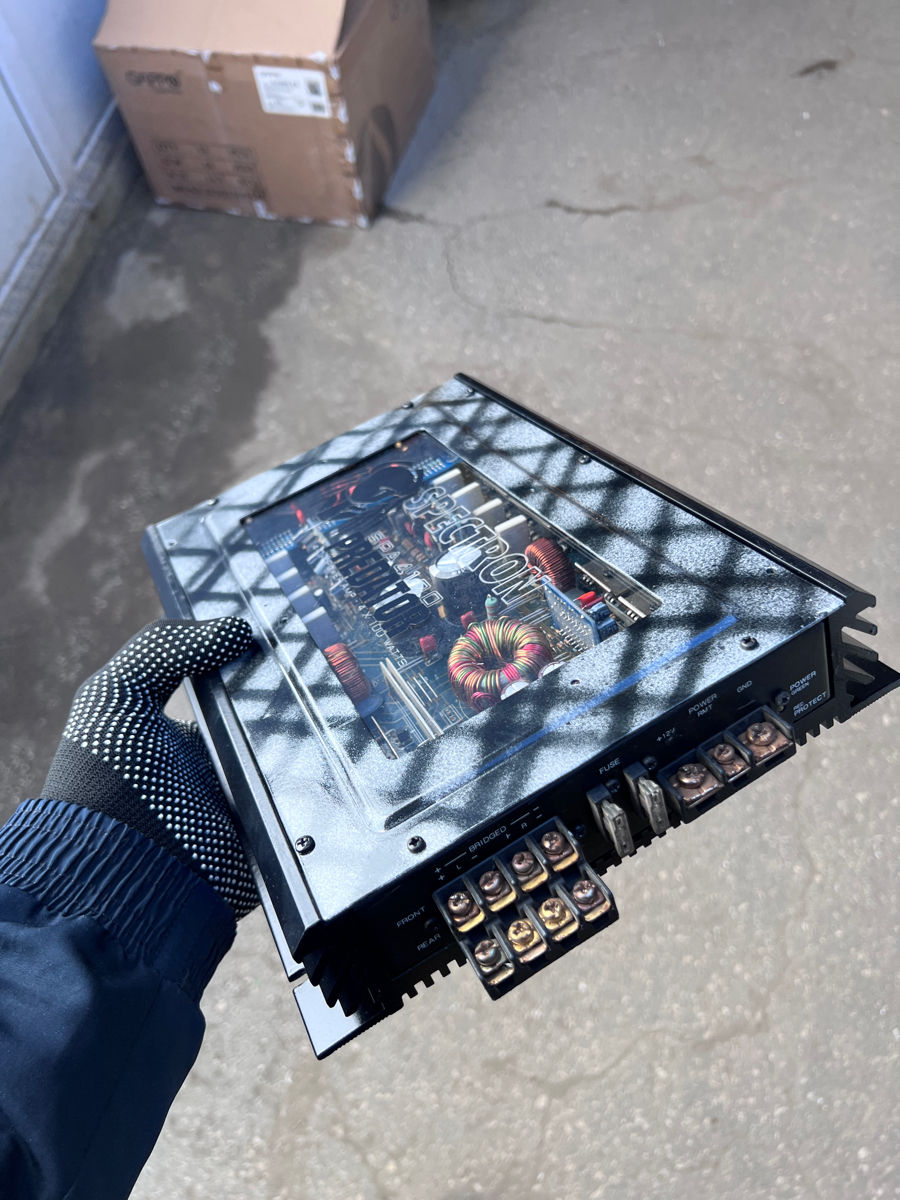 Amplificator spectron