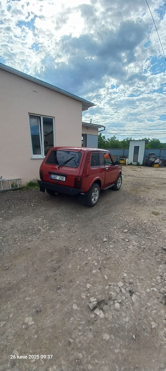Lada / ВАЗ 2121 (4x4) an. 1998 cu rulaj 145000 km, Benzină, 3400