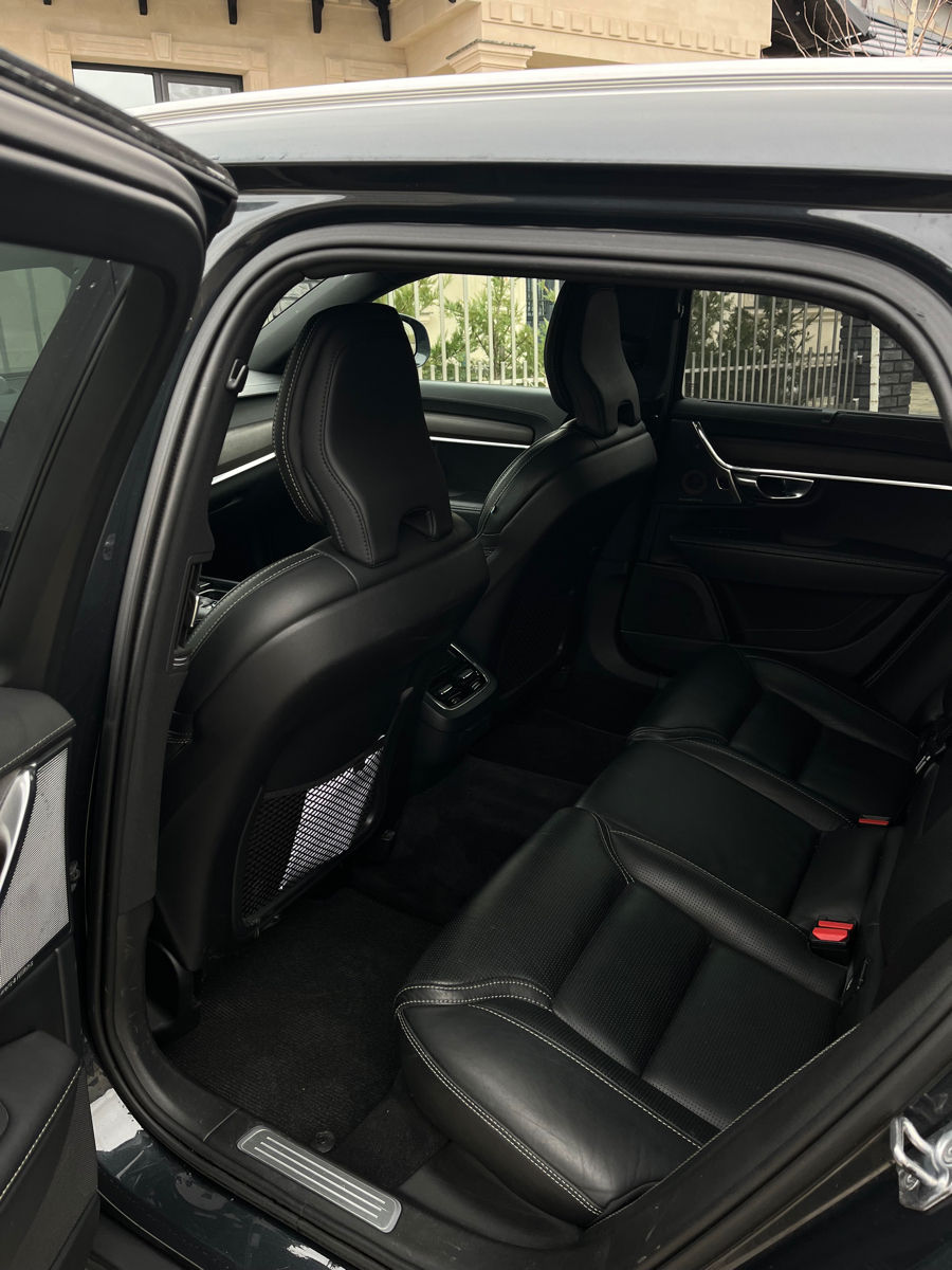 Volvo V90 Cross Country