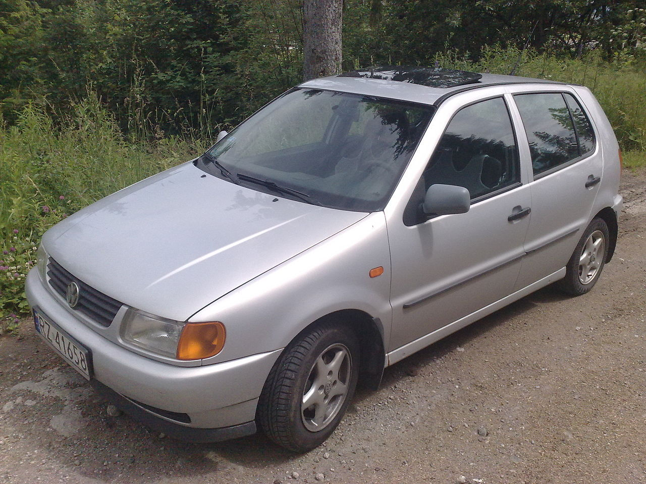 Piese Auto VW Polo 1994-2001, radiator, capota, bamper, faruri, aripa ...