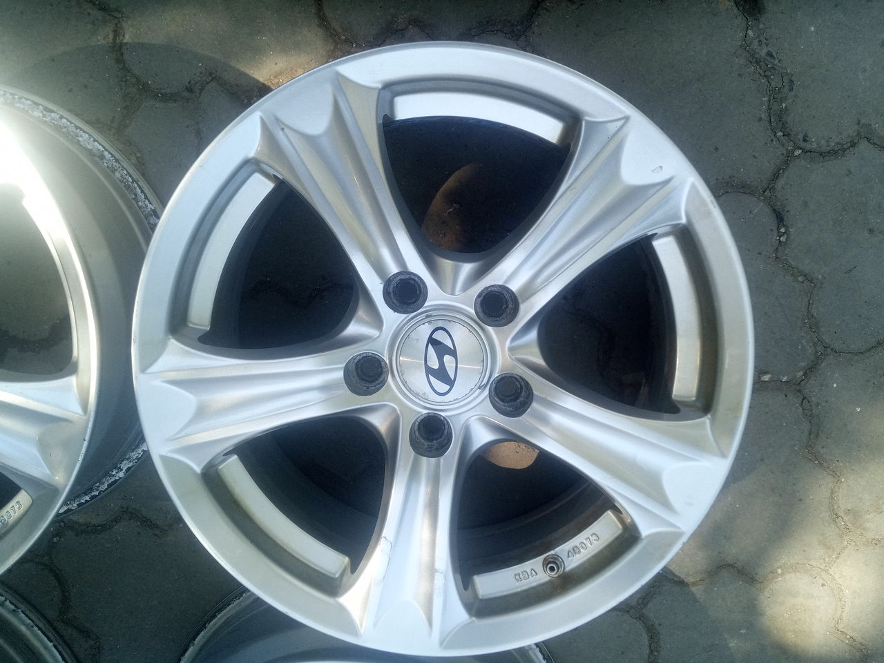 Se vind patru discuri starea ideala sint aduse din Germania. 5/114.3