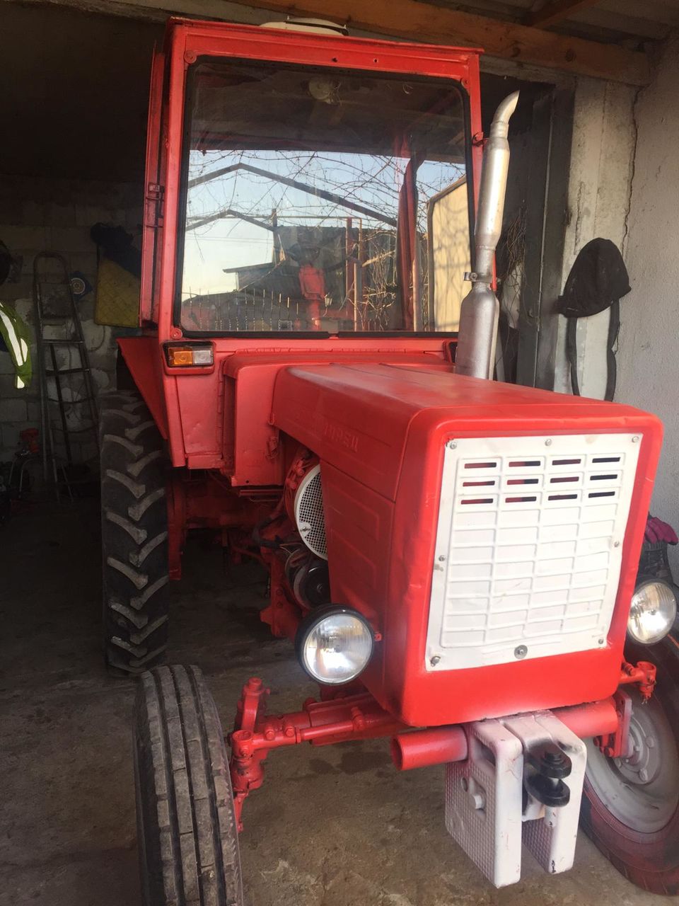 Tractor T25
