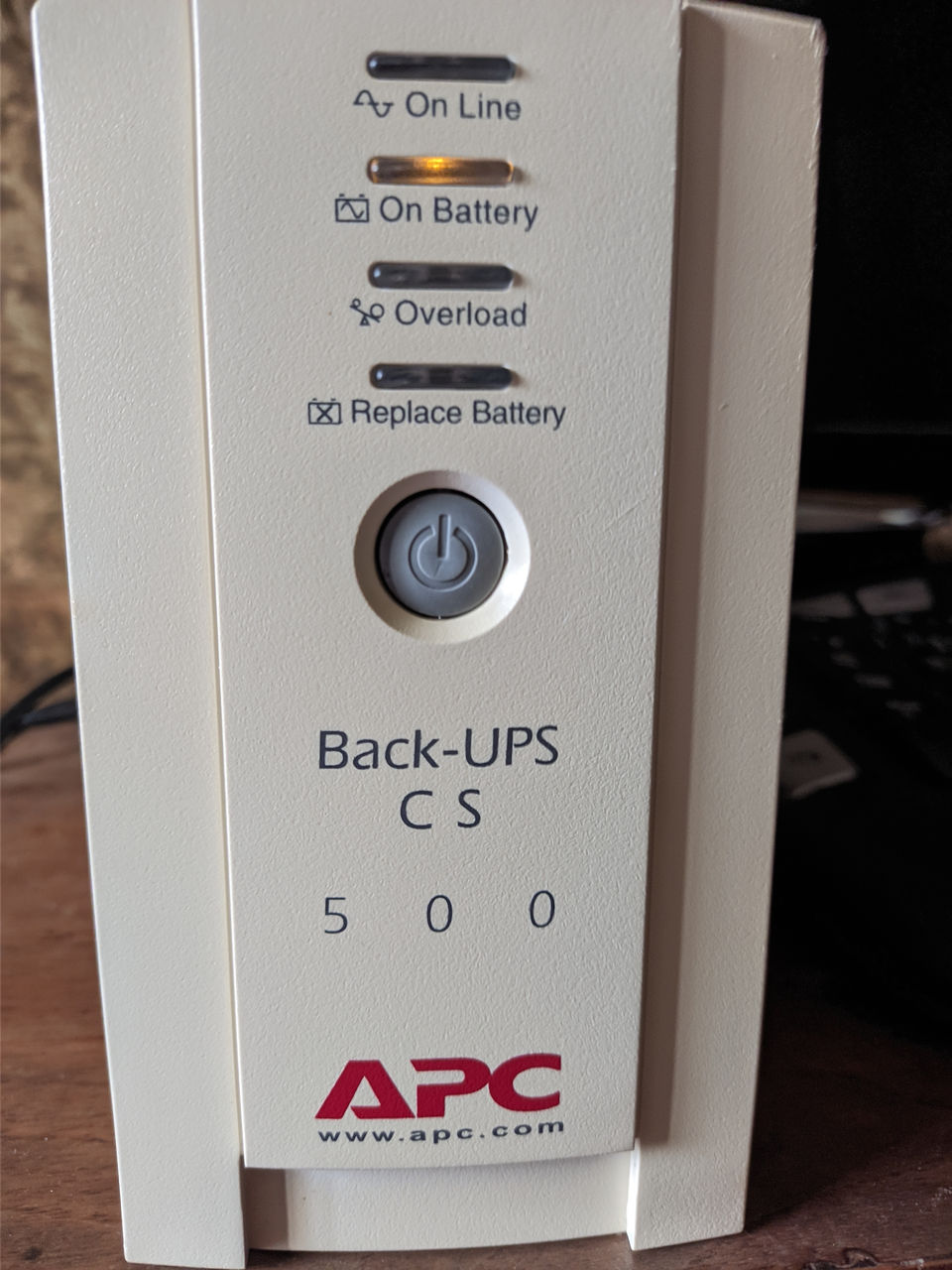 Продаю UPS "APC - 500"