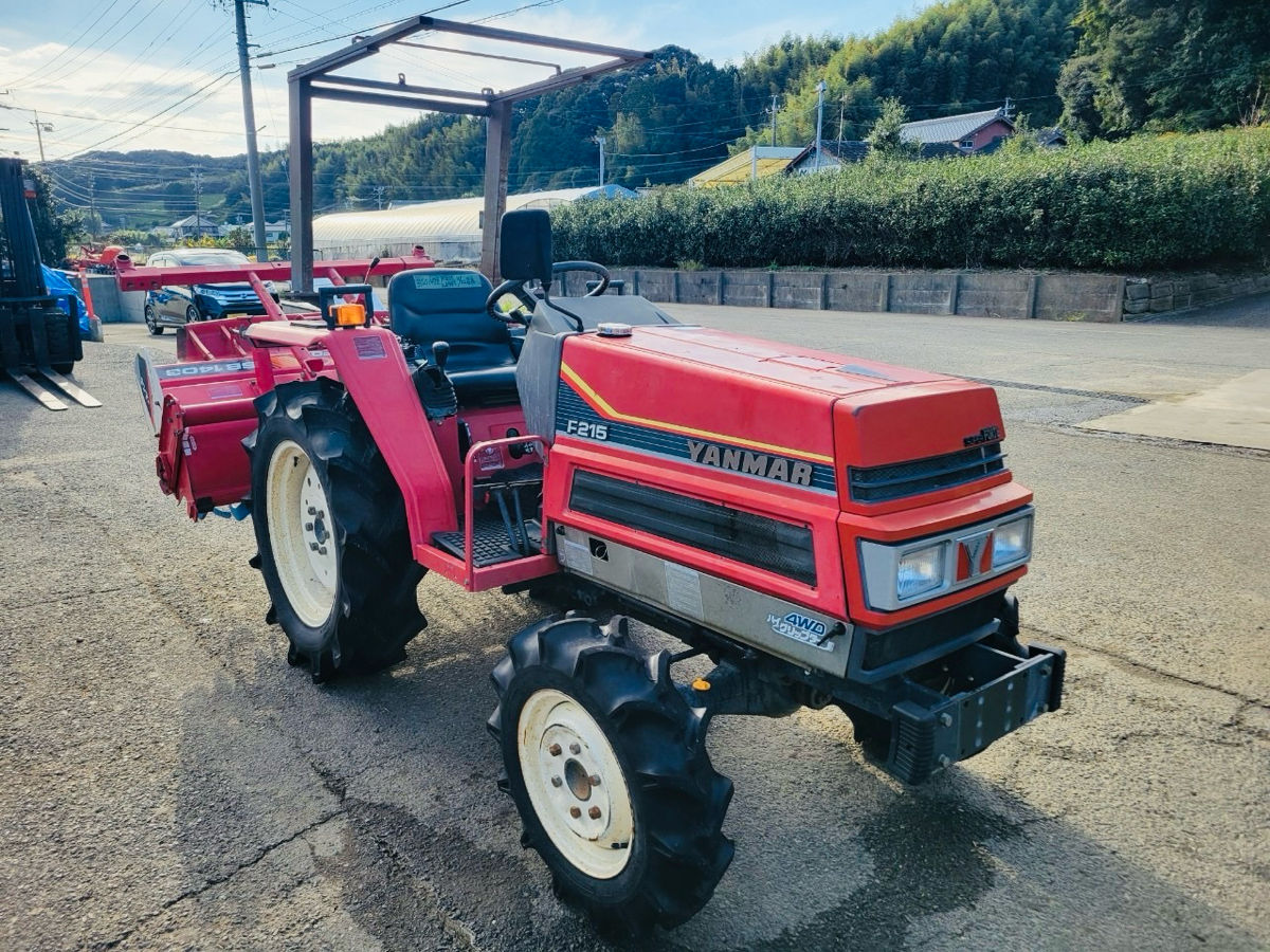 Yanmar F215S , 21 cai