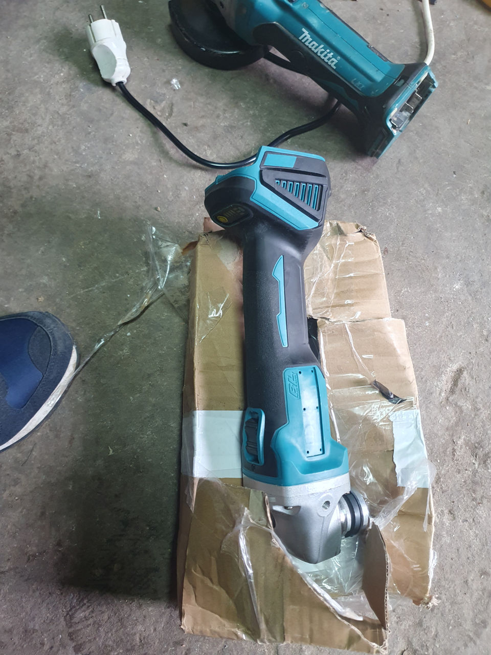 Flex makita